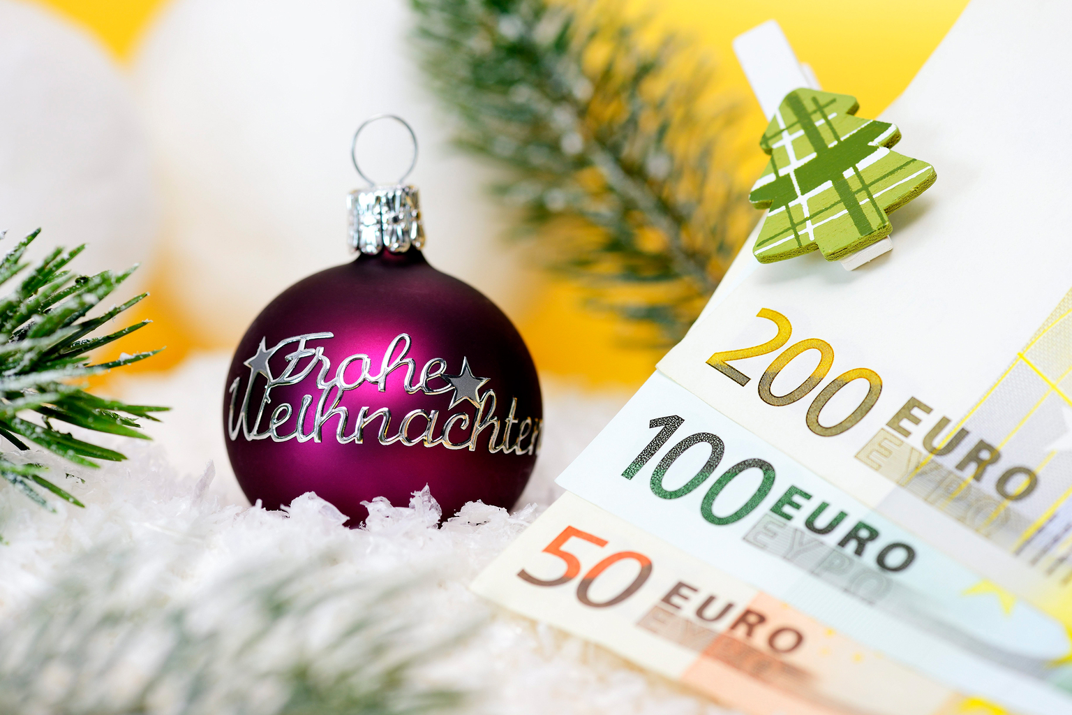 53 Prozent aller Beschäftigten bekommen Weihnachtsgeld, deutlich mehr ...